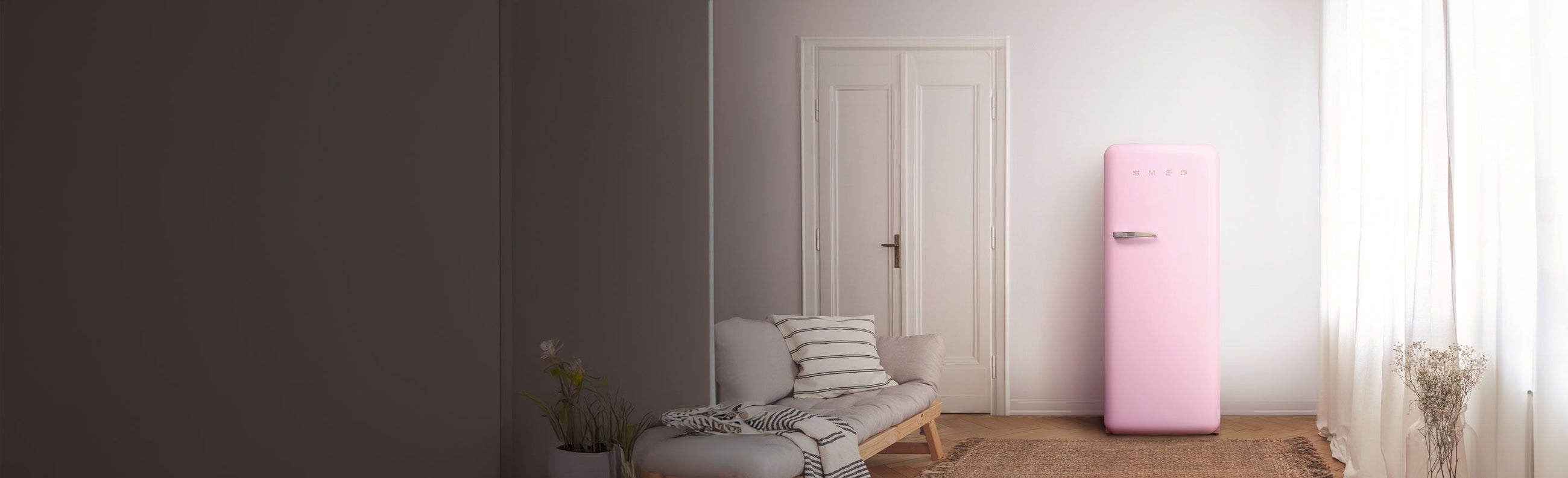 Fridges - Freestanding & Double Door Fridges | Smeg UK