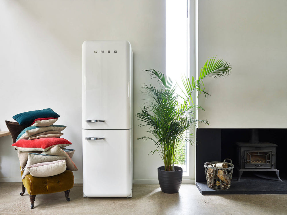 FAB32 60cm 50s Style Left Hand Hinge Fridge Freezer – Smeg UK