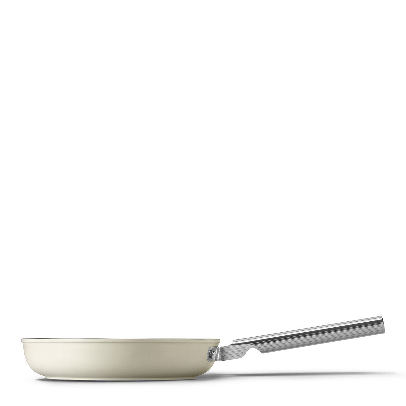 24cm Frying Pan – Smeg UK